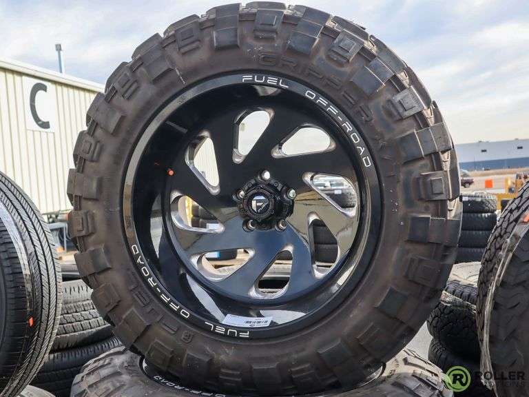 (4) Fuel Gripper X/T 35x12.50R20LT Tires With Wheels - Roller Auctions