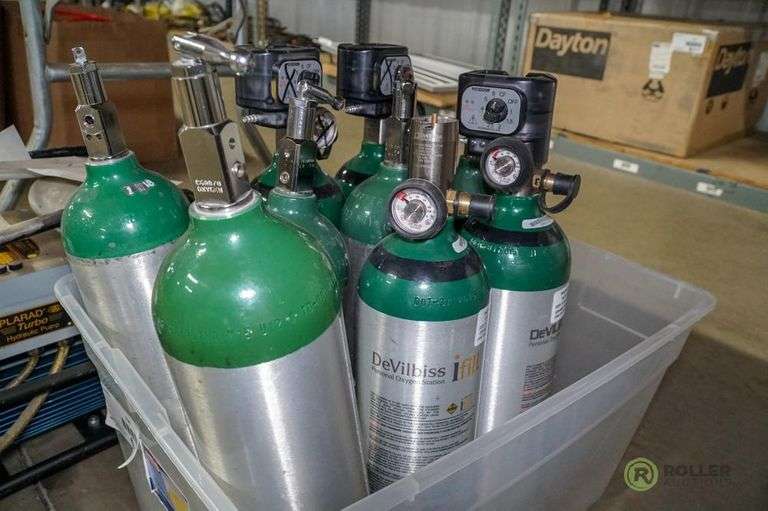 (9) Oxygen Bottles - Roller Auctions