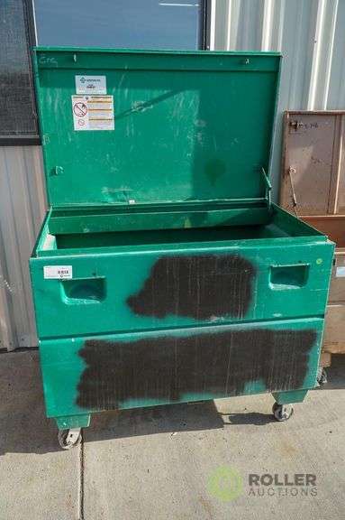 Greenlee 3048 Gang Box on Casters - Roller Auctions