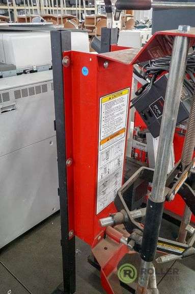 Branick 7200 Strut Spring Compressor - Roller Auctions