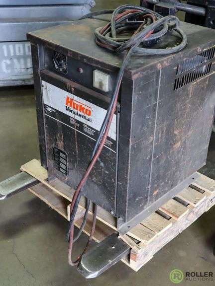 Clark NPR15D Stand-Up Electric Order Picker Forklift - Roller Auctions