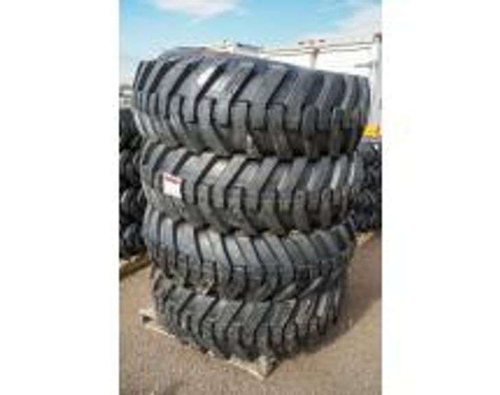 (4) New Loadmaxx 20.5-25 Loader Tires - Roller Auctions