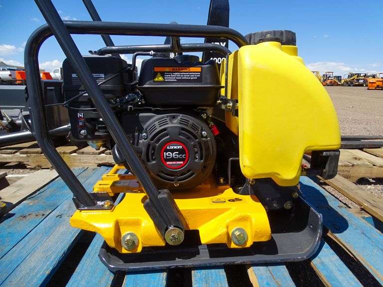 New Mustang LF-88D Gas Plate Compactor, 20in Plate - Roller Auctions