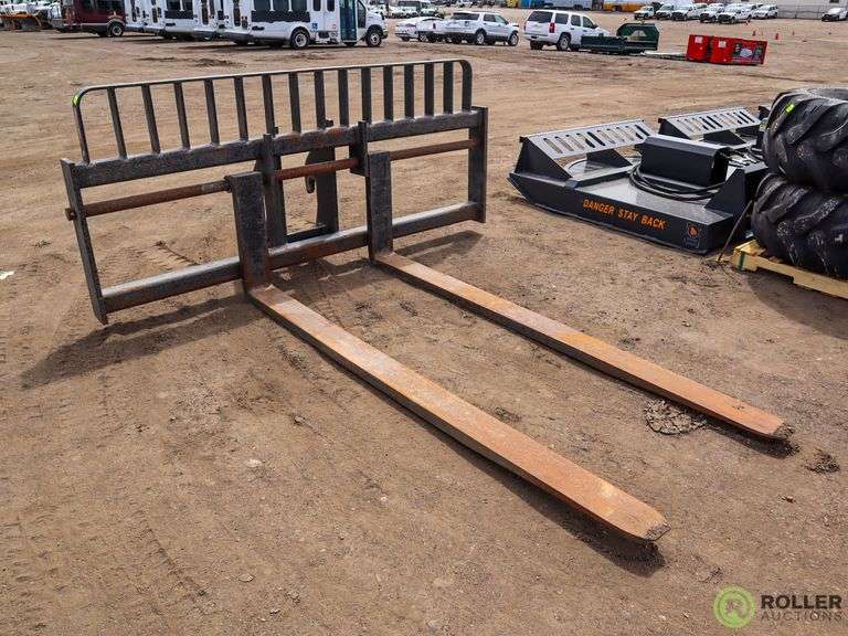 Set of Arrow Forks To Fit JLG Telescopic Forklift, 8' Forks - Roller ...