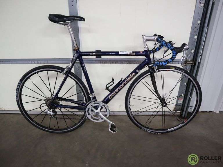 Cannondale R900 Road Bike - Roller Auctions