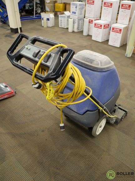 Windsor Clipper Carpet Cleaner - Roller Auctions