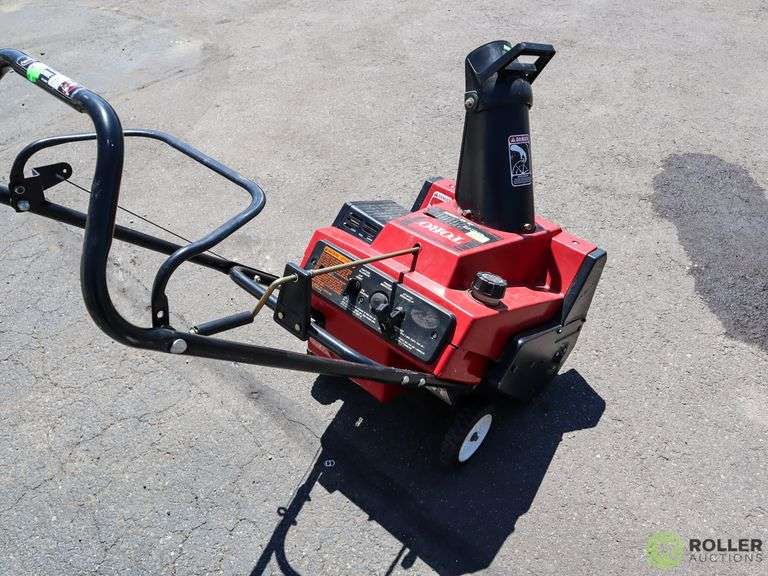 Toro CCR 2000 Snowblower, Gas - Roller Auctions