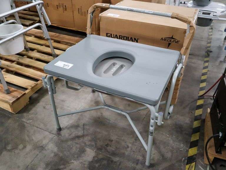 (6) Medline Guardian MDS89668XW Commode Chairs - Roller Auctions