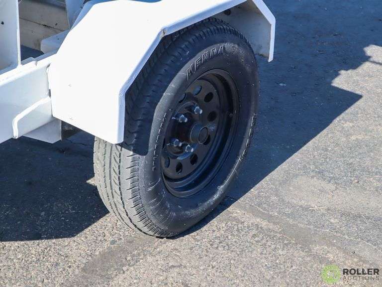 2012 ALTEC DC610 S/A Pull Behind Chipper - Roller Auctions