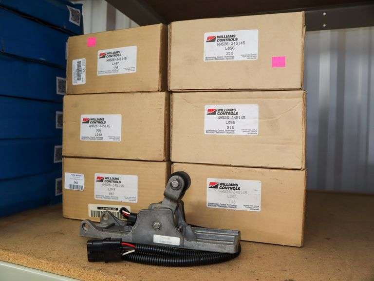 (7) Williams Controls Pedal Assemblies - Roller Auctions