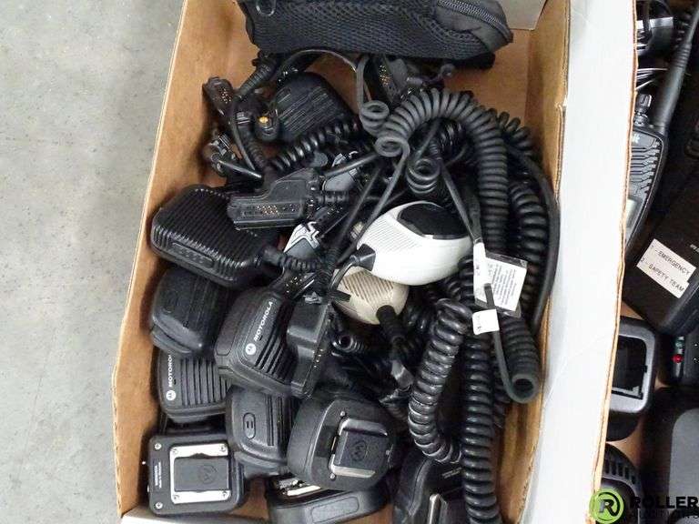 (3) Trays of Motorola Control Units T99DX-1310W_Astro with Assorted ...