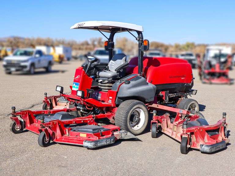 2015 Toro 5900 Ride-On Bat-Wing Mower, 4-Cylinder Diesel, 16' Mowing ...