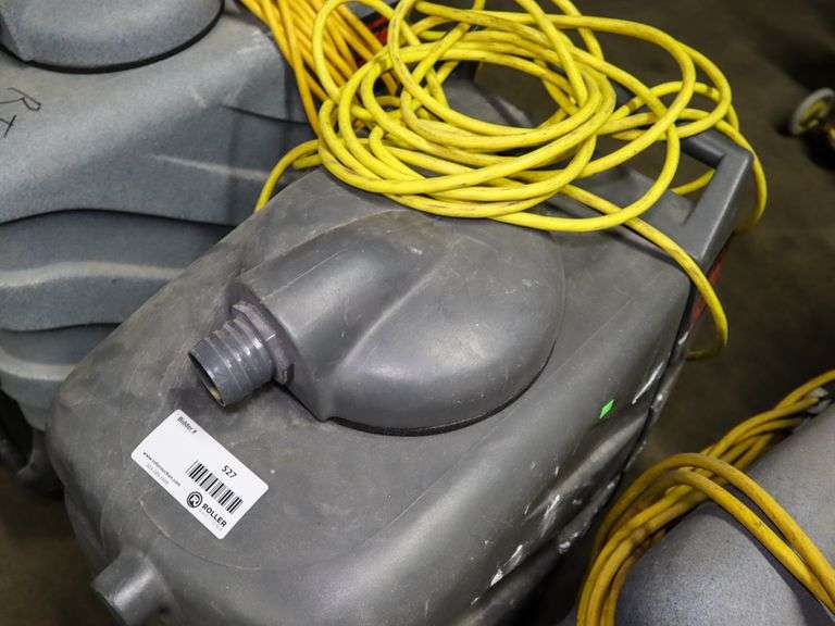 (2) Kleen Rite Mega Flood Extractors - Roller Auctions