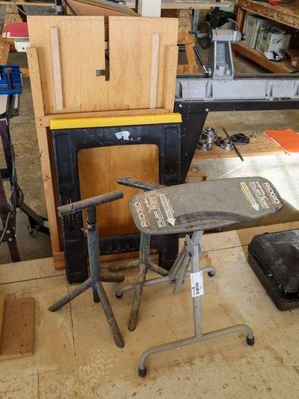 Ridgid Flip Top Work Support, Saw Horse and (2) Stands - Roller Auctions