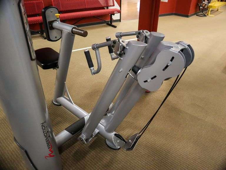 Free Motion Epic Seated Row Selectorized Cable Machine - Roller Auctions