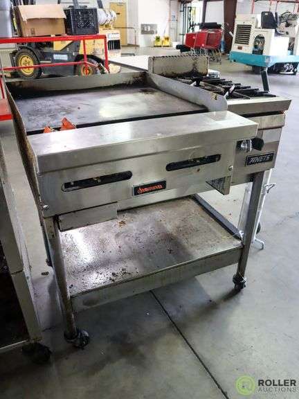 Sierra 2-Burner Flat Top Griddle and Anets 2-Burner Stove, Gas - Roller ...