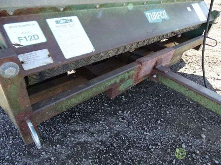 Turfco Mete-R-Matic III Model F120 Top Dresser - Roller Auctions