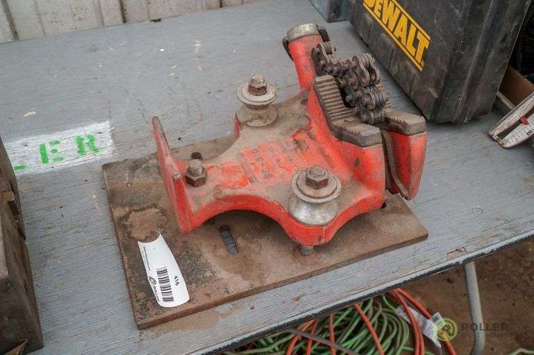 Rigid BC-810 Top Screw Bench Chain Vice - Roller Auctions