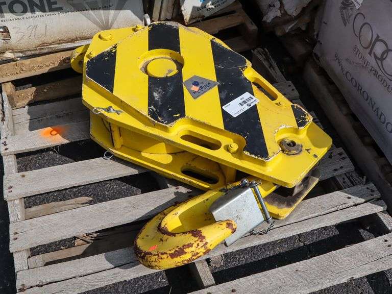 Rope Block Fast Reeve Crane Block - Roller Auctions