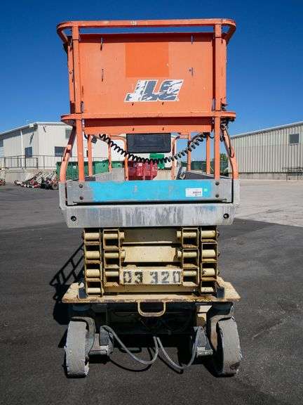 JLG Pro-Lift 3246ES Scissor Lift - Roller Auctions