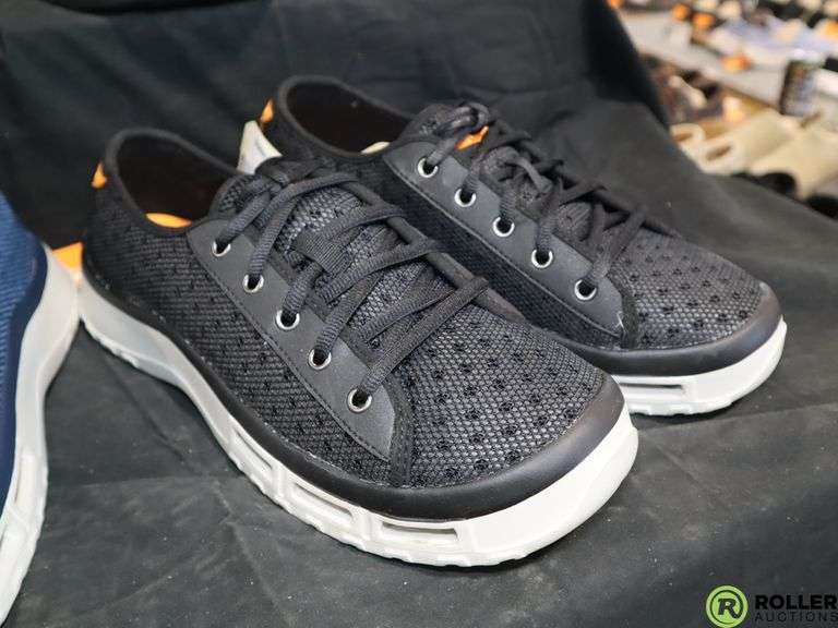 (4) Men's Size 11 Soft Science Shoes - Roller Auction