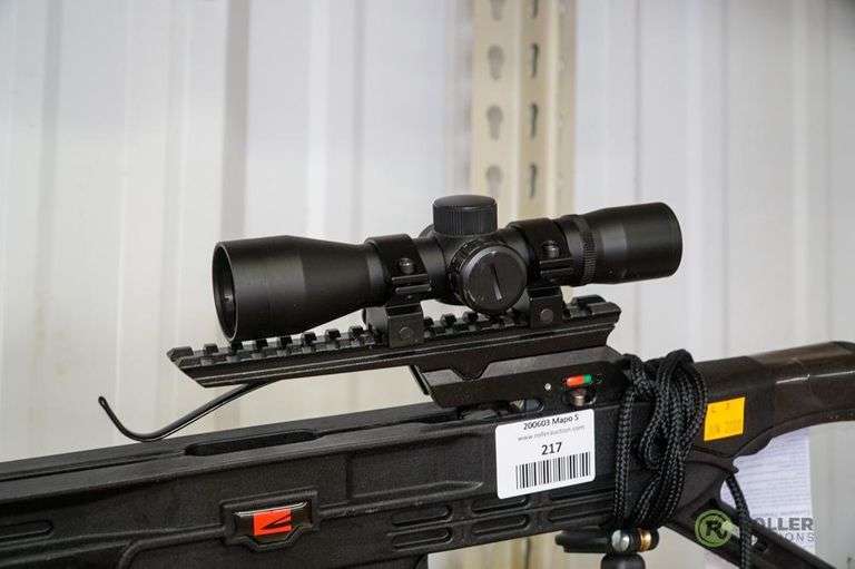 Killer Instinct Bone Collector 370 1100-B Crossbow - Roller Auctions