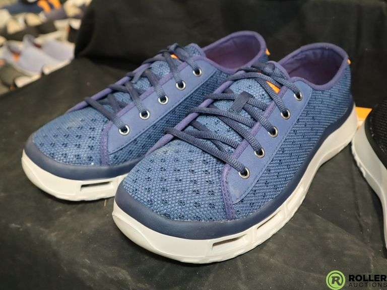 (4) Men's Size 11 Soft Science Shoes - Roller Auction