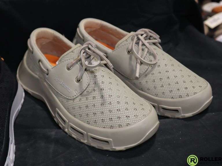 (4) Men's Size 8 Soft Science Shoes - Roller Auctions