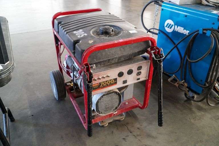 Generac 7000W Generator 01470, AC Volts 120/140, DC Volts 12 (Does Not ...