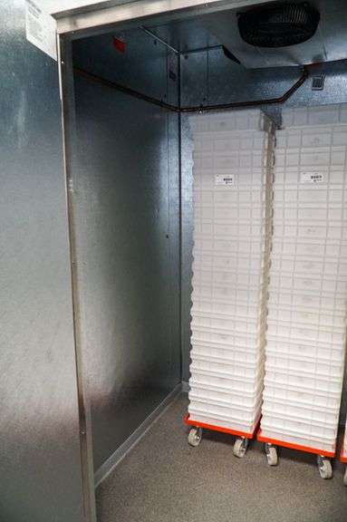 NorLake 6ft x 6ft Walk-In Refrigerator with Self Contained Compressor ...