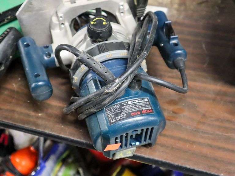 Hitachi M12V and Ryobi R160 Routers - Roller Auctions