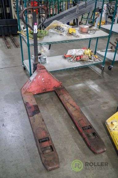 Raymond 5500-Lb Pallet Jack - Roller Auctions
