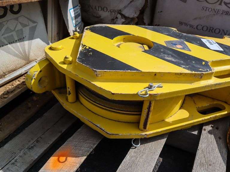 Rope Block Fast Reeve Crane Block - Roller Auctions