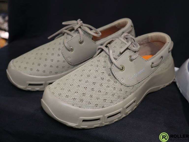 (4) Men's Size 8 Soft Science Shoes - Roller Auctions