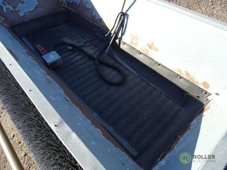 Turfco Mete-R-Matic III Model F120 Top Dresser - Roller Auctions