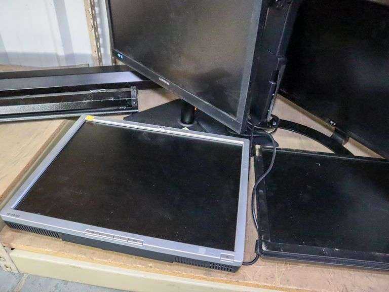 (7) Assorted Computer Monitors - Roller Auctions