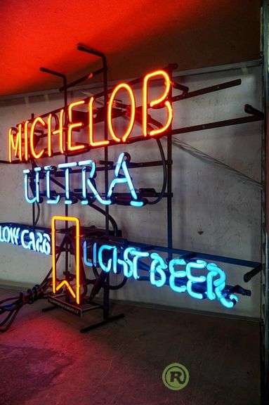 Michelob Ultra Neon Sign, 25in x 39in - Roller Auctions