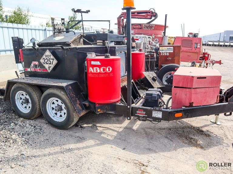 2013 Cimline Magma 410 T/A Cracking Sealing Machine - Roller Auctions