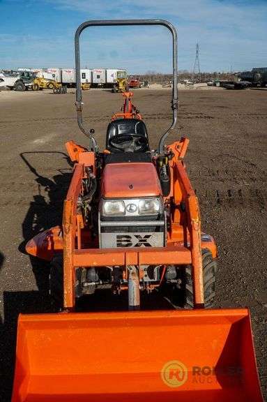 KUBOTA BX22 4WD Tractor/Loader, w/ Model BT600 Backhoe Attachment, 3-Pt ...