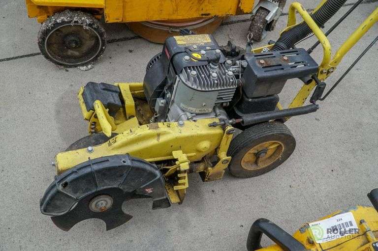 John Deere E35 Edger - Roller Auctions