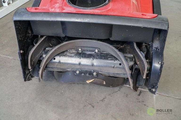 Toro Snow Commander Snowblower, 7Hp, Gas, 23in - Roller Auctions