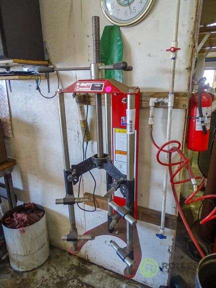 Branick 7400 Strut Spring Compressor - Roller Auctions