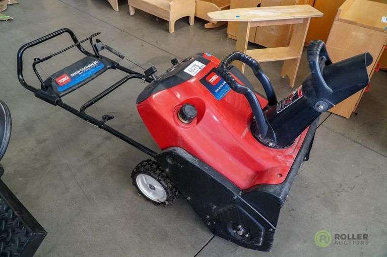 Toro Snow Commander Snowblower, 7Hp, Gas, 23in - Roller Auctions
