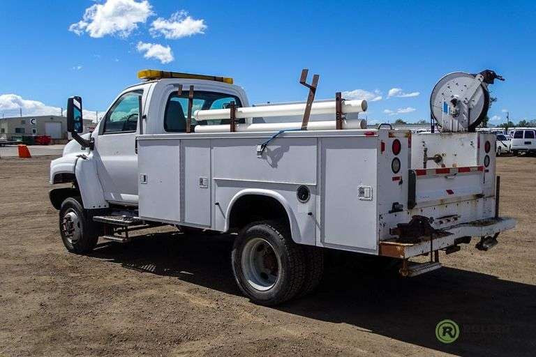 2005 GMC C4500 4X4 UTILITY TRUCK, Duramax Diesel, Automatic, 11 ...