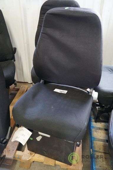 CVG National 2000 Series Truck Seat - Roller Auction