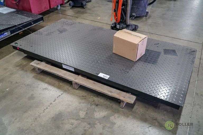 New 10-Ton Platform Scale - Roller Auction