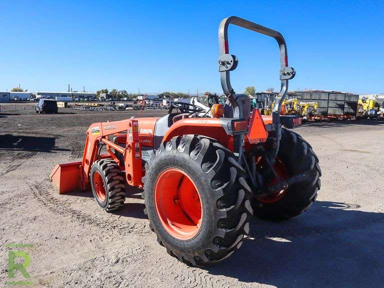 Kubota L3830 4WD Tractor/Loader - Roller Auctions