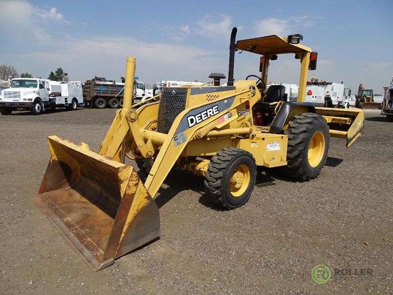 2005 John Deere 210LE 4WD Tractor/Loader, Gannon Hydraulic Box Scraper ...