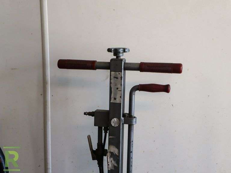 Gray TSL-50 Axle Jack - Roller Auctions