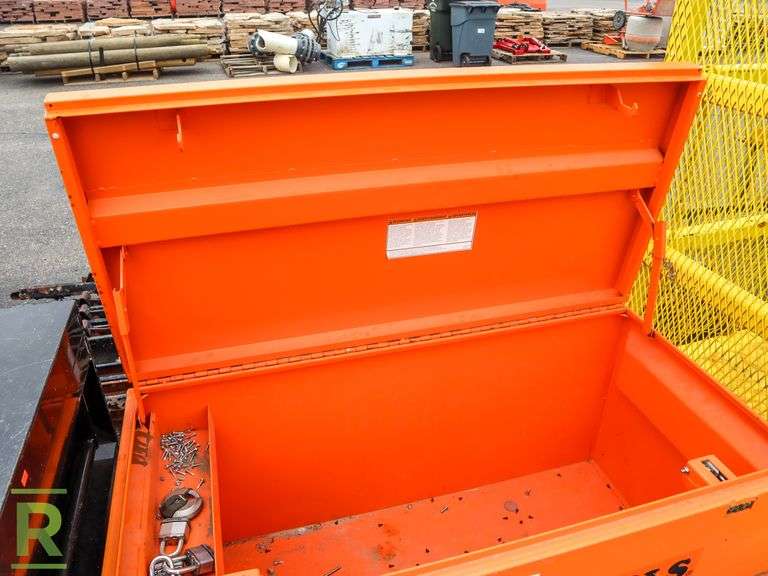 Klein Tools Flat Top Gang Box - Roller Auctions